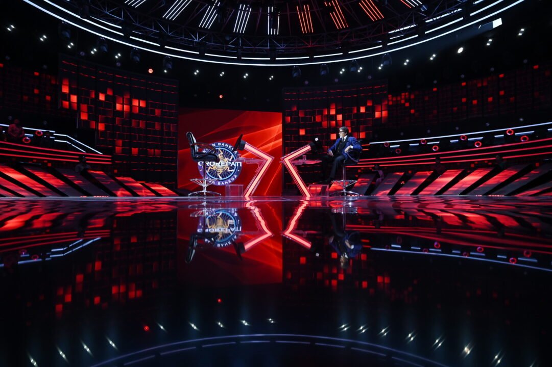 Amitabh Bachchan Returns To KBC Set