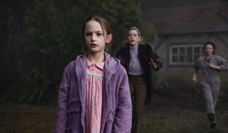 Netflix' The Haunting Of Bly Manor Trailer: Victoria Pedretti's Spooky ...