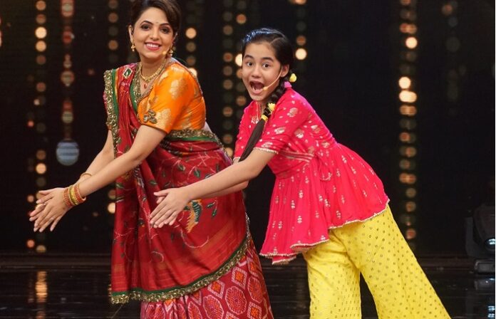 Kullfi Kumarr Bajewala Fame Aakriti Sharma Turns Host For The Upcoming ...