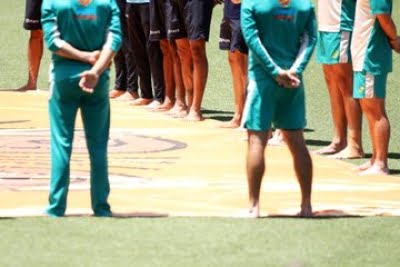 India, Aus Players Take Part In 'barefoot Circle' Ceremony Against ...