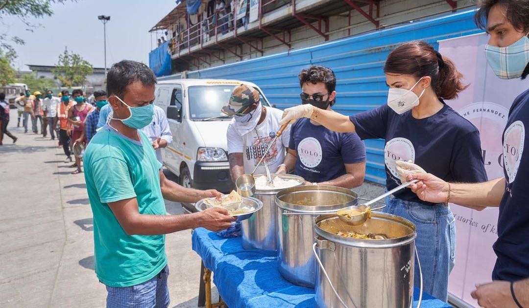 Jacqueline Fernandez Helps Feed People