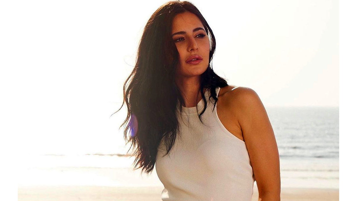 Checkout The Stunningly Gorgeous Katrina Kaif On Beach