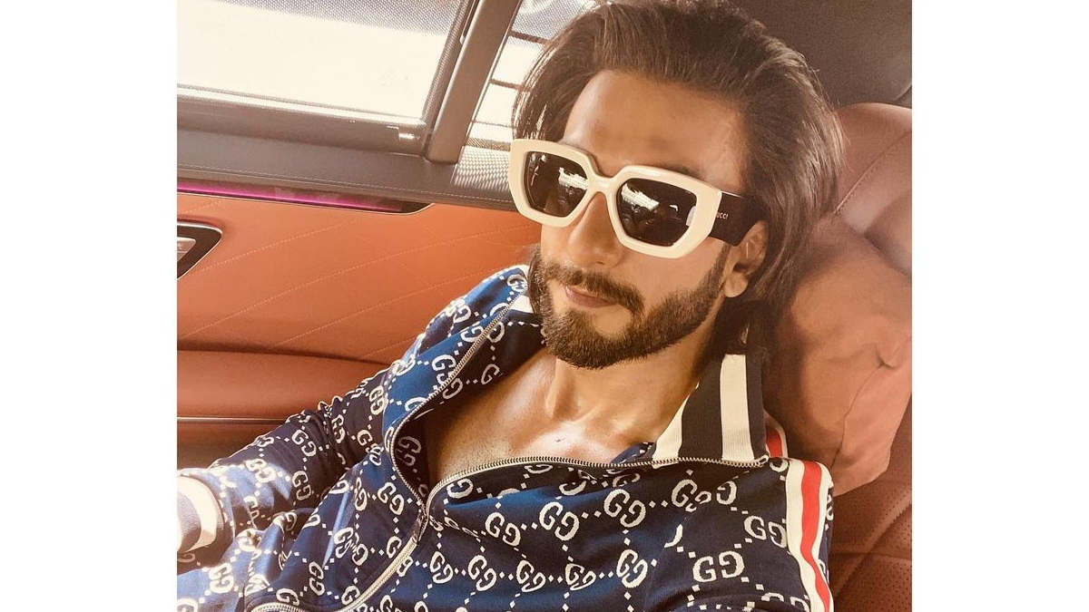 Ranveer Singh Posts Quirky Picture And The Internet Has A Field Day!