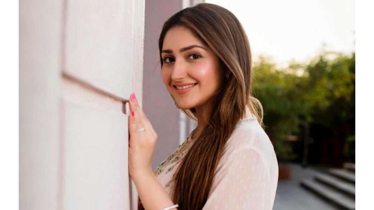 Sayyeshaa: Don't Look At Celebs And Set Weight Loss Goals
