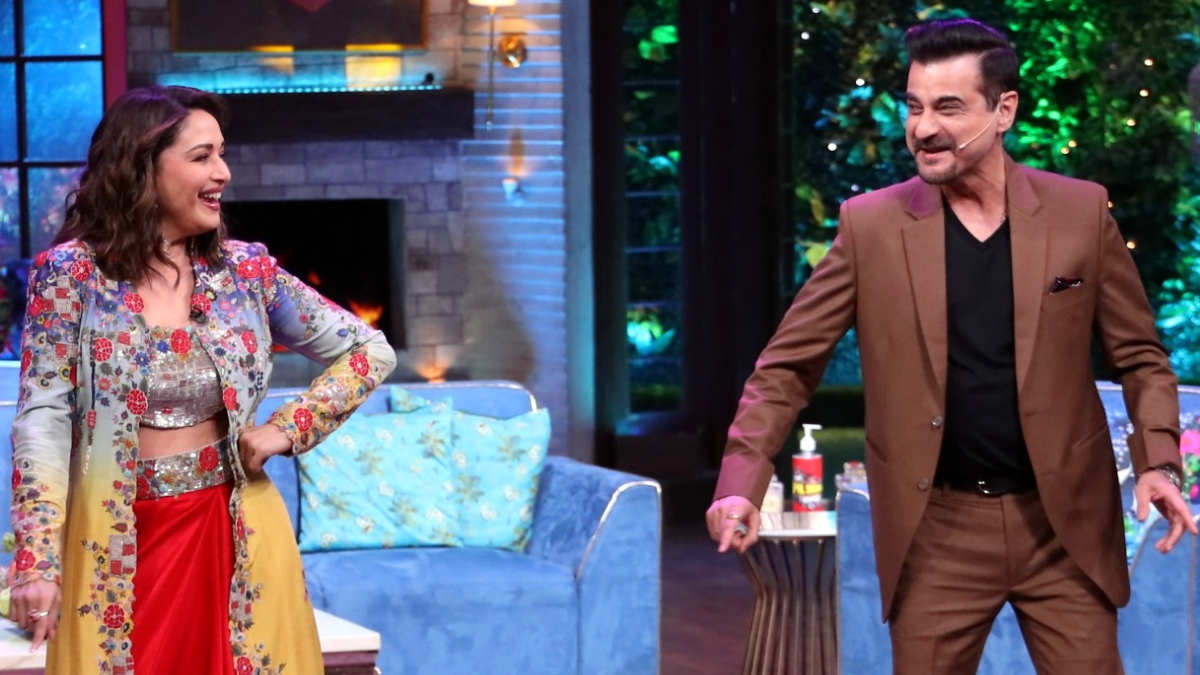 Madhuri Dixit, Sanjay Kapoor Recreate Their 'Raja' Chemistry