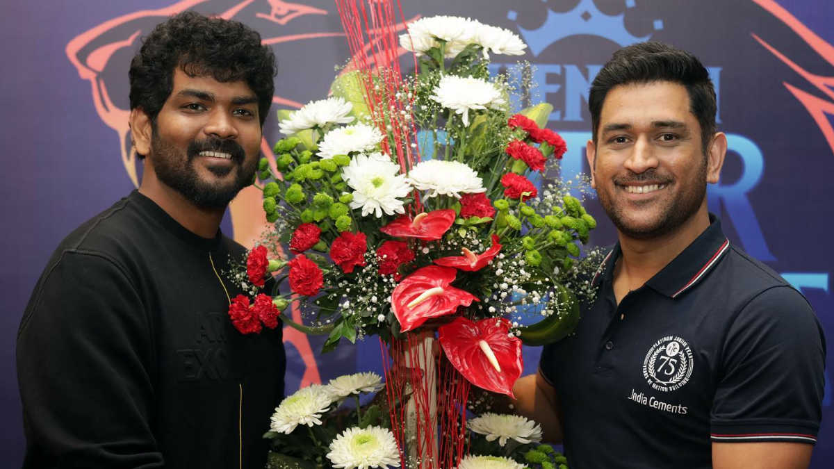 Director Vignesh Shivan On Cloud Nine After Meeting MS Dhoni