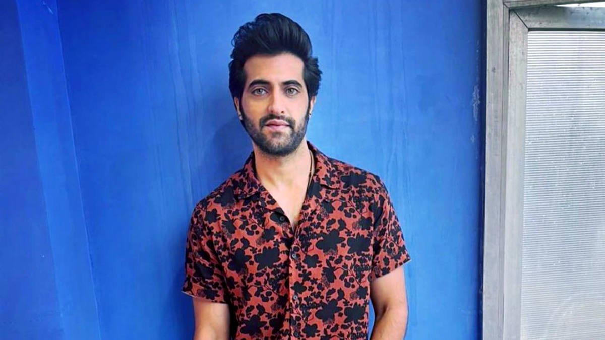 Akshay Oberoi Starts Shooting For Crime Thriller 'Varchasva'