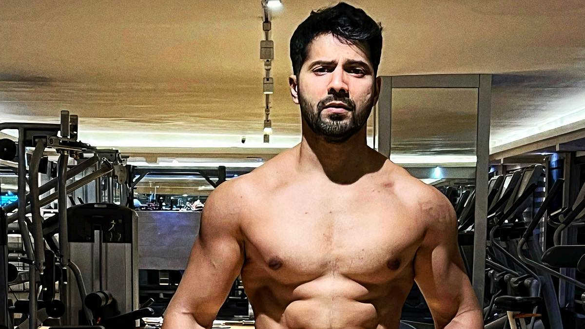 Varun Dhawan All Beefed Up In First Look Of 'Bawaal'