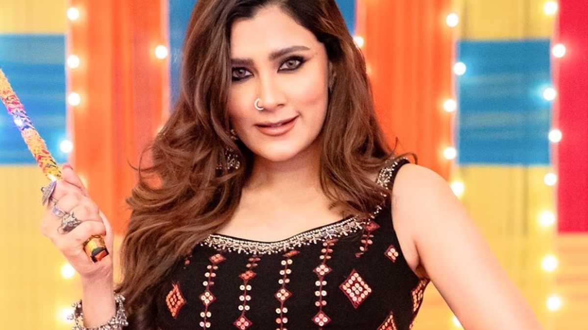 Aastha Gill To Drop Her Next Dance Anthem 'Balma'