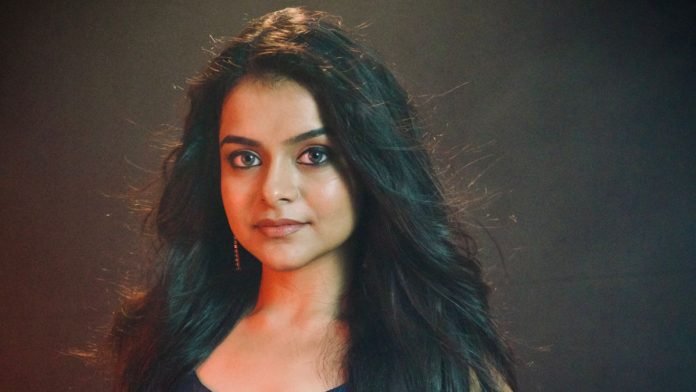 Antara Nandy Debuts As Plyback Singer With Mani Ratnam’s ‘Ponniyin ...