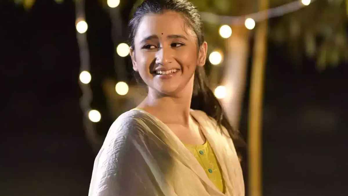 Celesti Bairagey Shoots In Water At Zero Degree, Her Lips Turn Blue