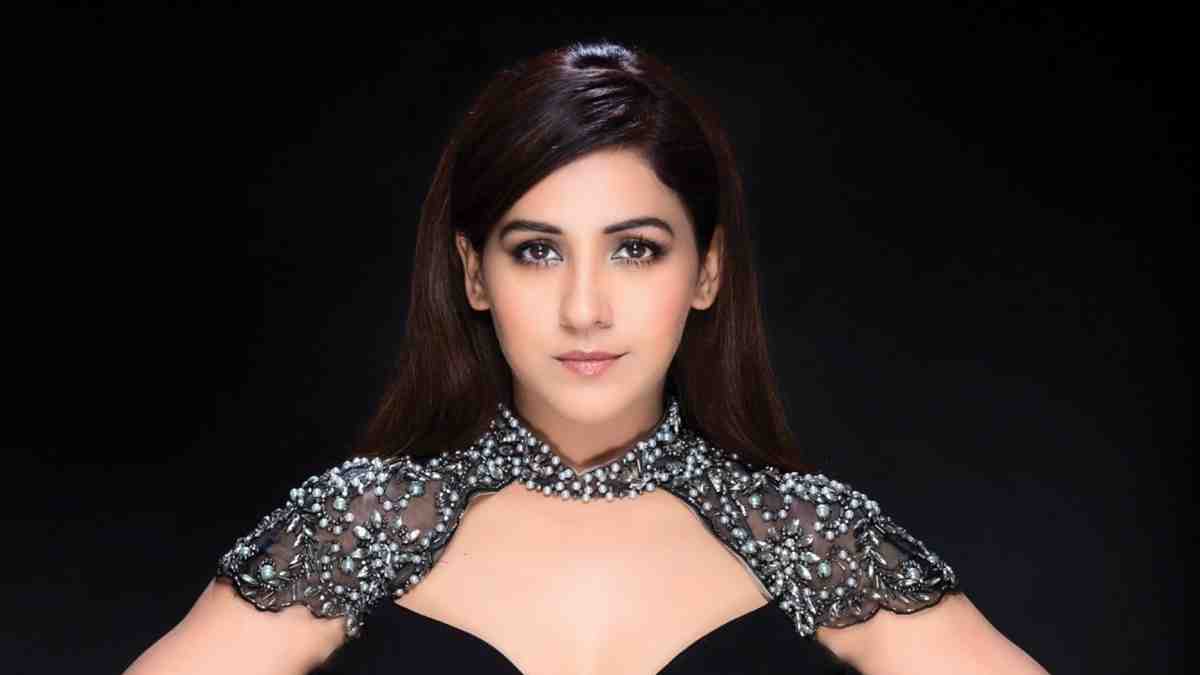 Neeti Mohan Credits Father For Her Successful Career