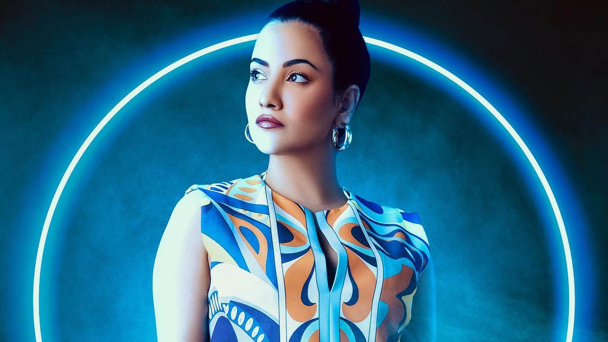 How Tia Bajpai's 'Kahani' Brings Together Friends And Families