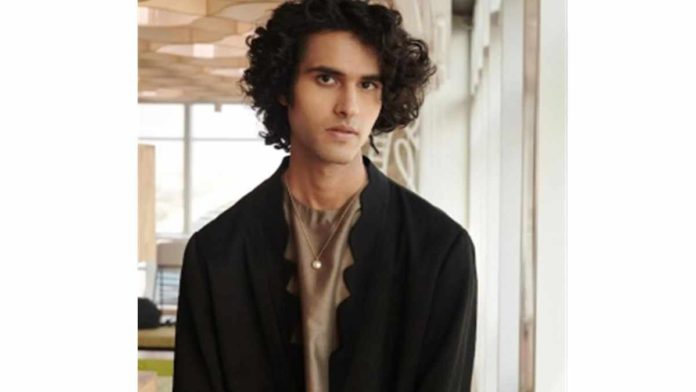 Video Shows Chintan Rachchh Of 'Class' Fame Rolling On Floor To Dub His ...