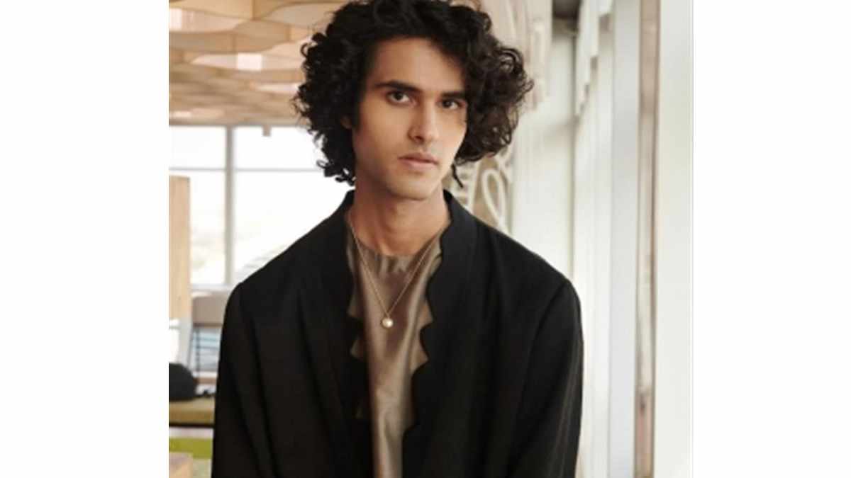 Video Shows Chintan Rachchh Of 'Class' Fame Rolling On Floor To Dub His ...