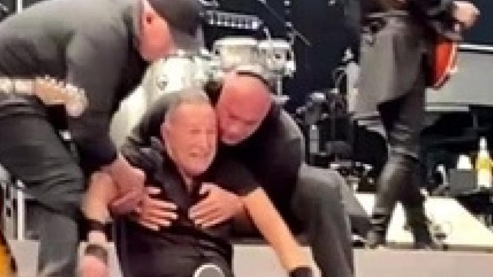 Bruce Springsteen Falls On Stage In Amsterdam During World Tour
