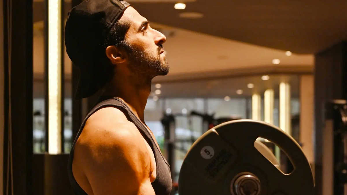 Akshay Oberoi Undergoes Shocking Fitness Transformation | Glamsham