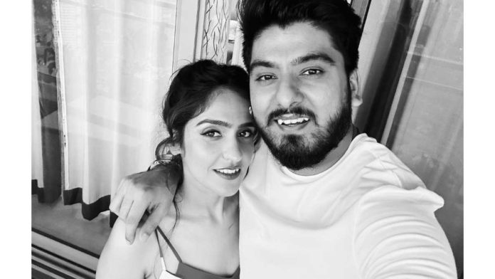 After Seven Years, Asees Kaur Set To Wed Singer-composer Goldie Sohel