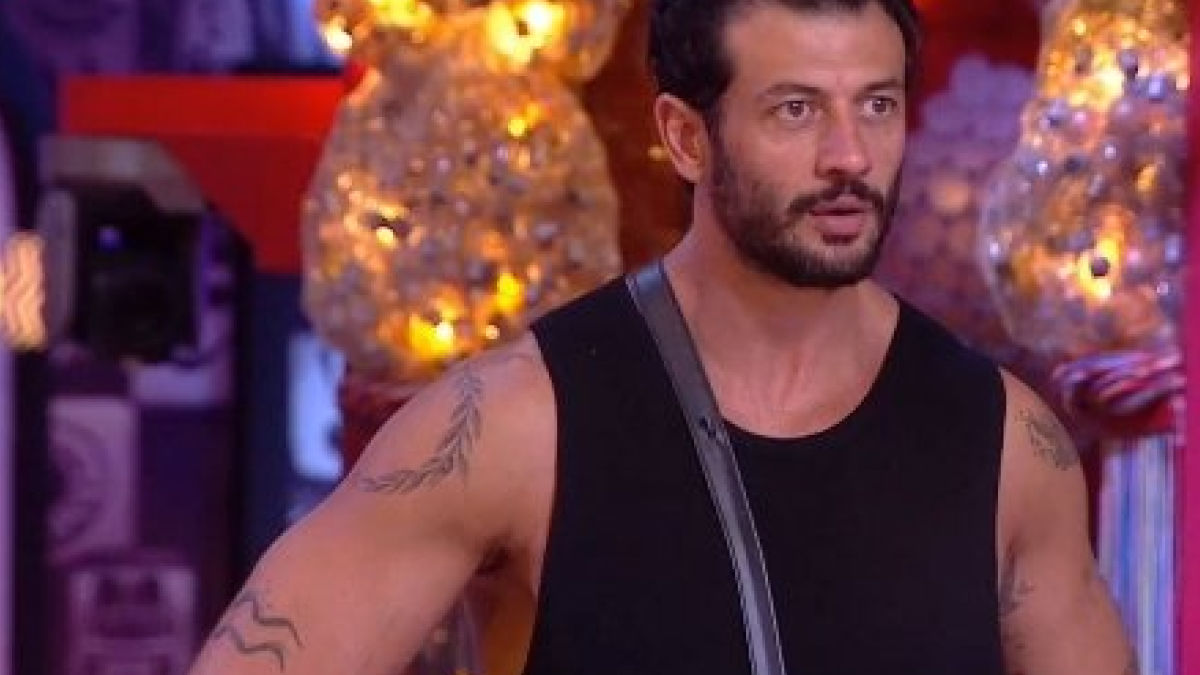 Bigg Boss OTT 2: Jad Hadid Shares How His Parents Left Him At Their ...