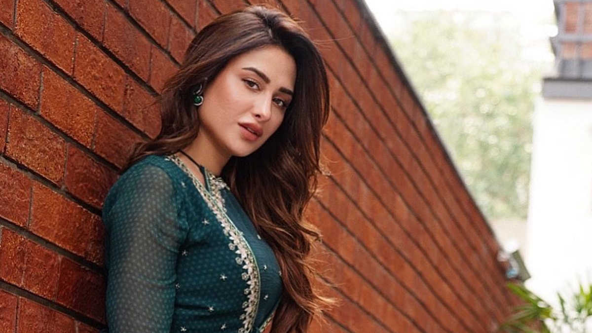 Mahira Sharma To Play Delhi Girl In Debut Web Series 'Bajao'