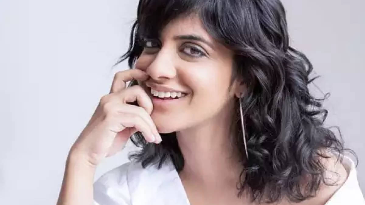 Jasleen Royal's 'Sang Rahiyo' Was Shot In Her Home With 'a Bunch Of ...