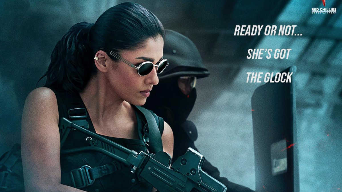 Shah Rukh Khan Launches 'Thunder' Nayanthara's Poster From 'Jawan'