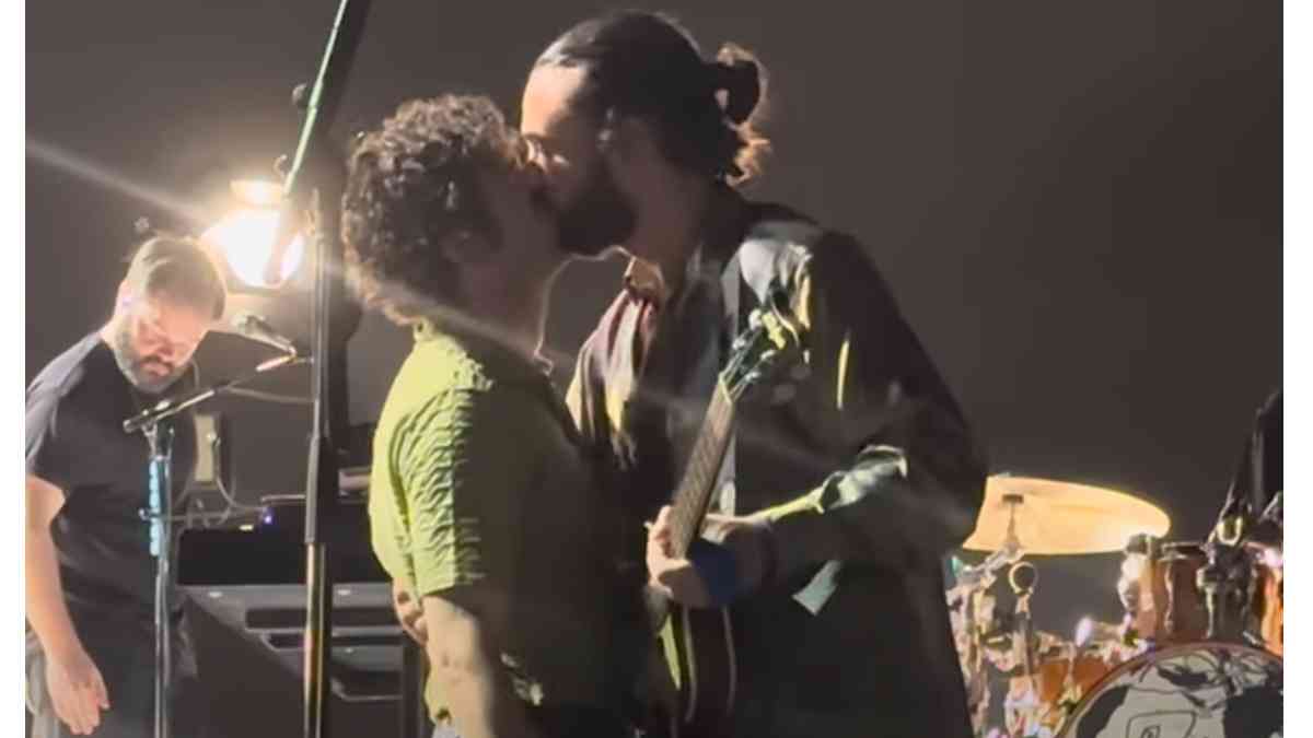 The 1975 Looking At Potential Legal Action After Matty Healy’s Kiss ...