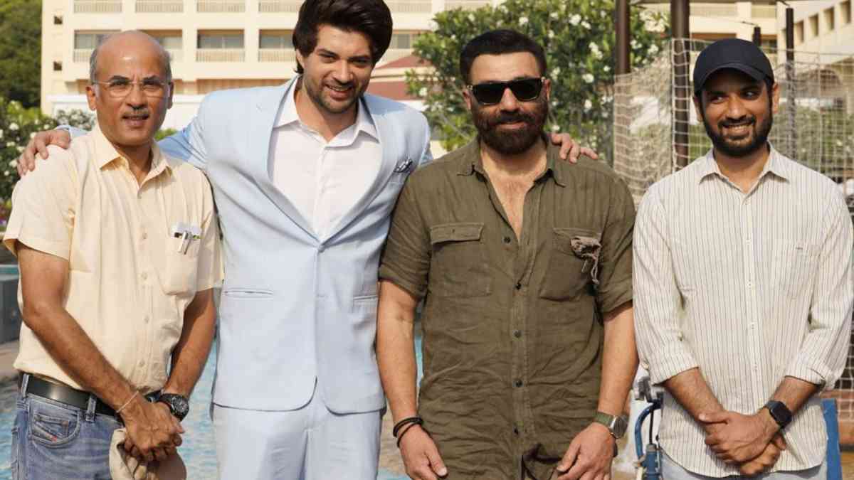 Sunny Deol Gave The Clap For Son Rajveer Deol’s First Shot In ‘Dono’