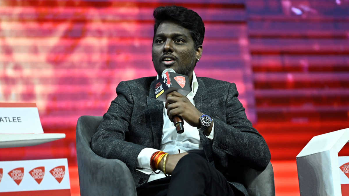 When Shah Rukh Khan Called Atlee To Mumbai After 'Bigil' | Glamsham