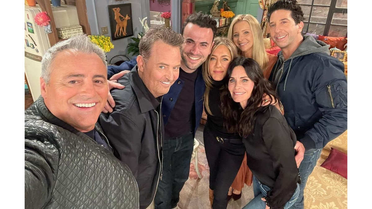 Friends, Co-stars React To Matthew Perry’s Untimely Death | Glamsham