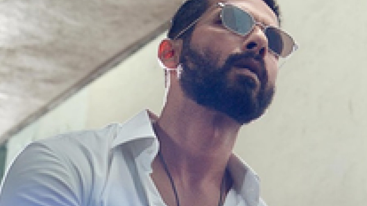 Shahid Kapoor In Cop Avtar: His Look From ‘Deva’ Unveiled | Glamsham