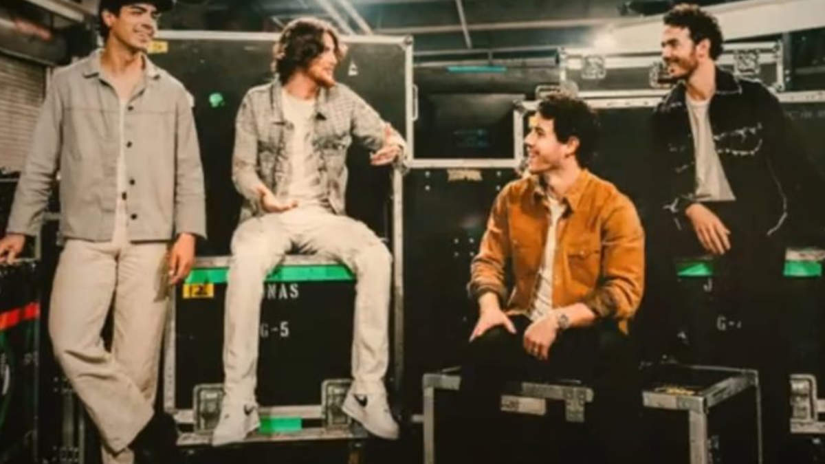 Jonas Brothers, Bailey Zimmerman Blend Traditional Pop With Americana In 'Strong Enough' | Glamsham