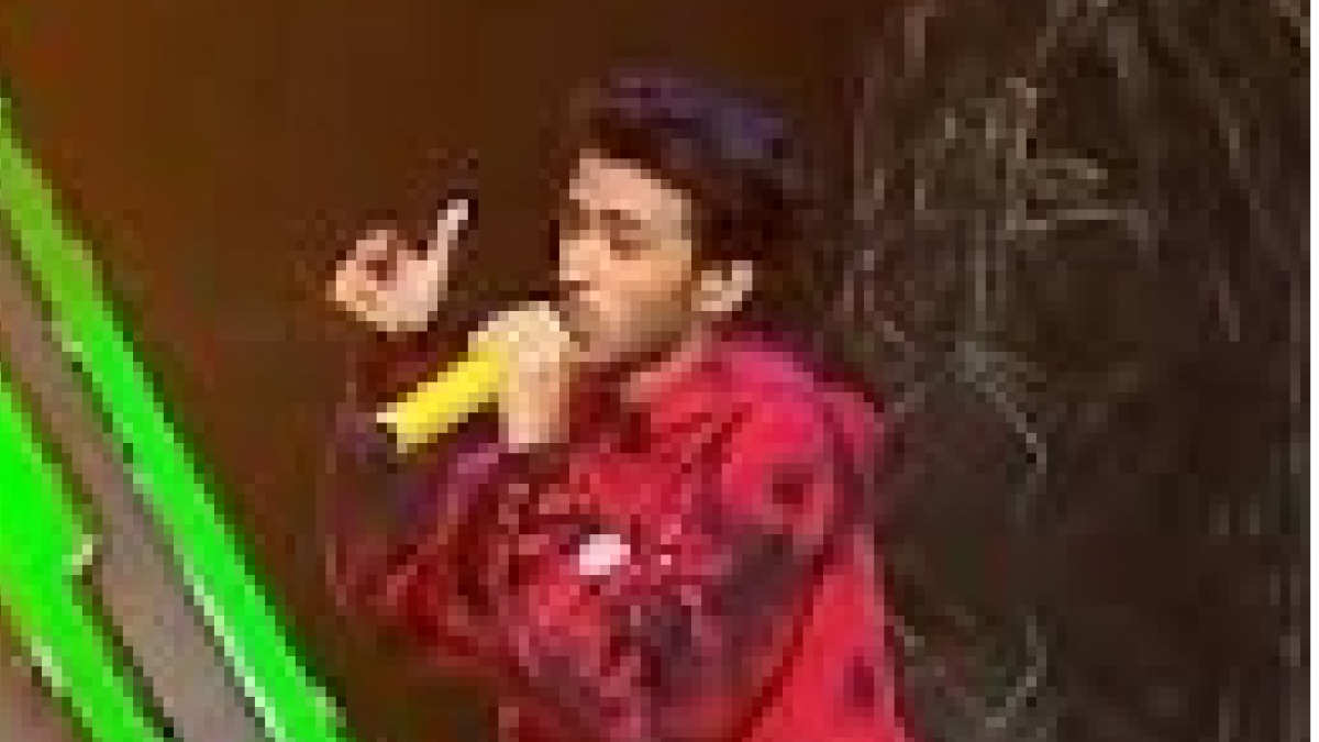 Rapper Uday Pandhi Lifts Trophy For 'MTV Hustle 03 Represent' | Glamsham