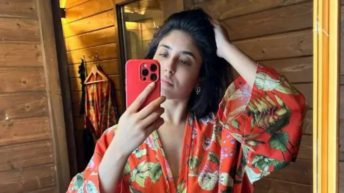 Kritika Kamra's 2024 Motto: Will Write My Own Script | Glamsham