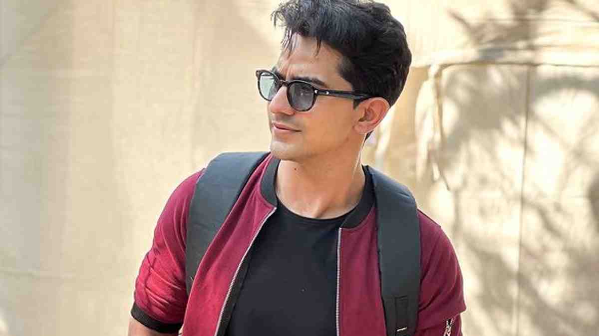 ‘Double Visual Treat’: Rohit Chandel On Working With Aditya Narayan | Glamsham