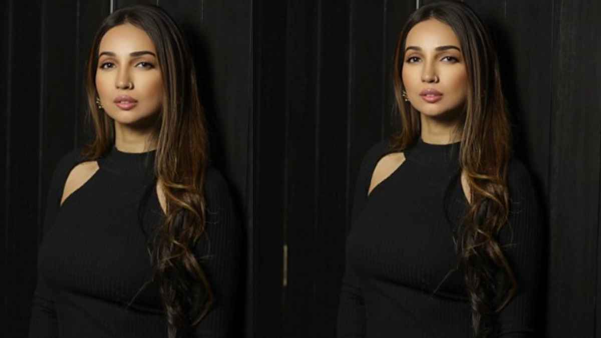 'Phir Aayi Hasseen Dillruba': Kanika Dhillon Unmasks The Real Dinesh ...