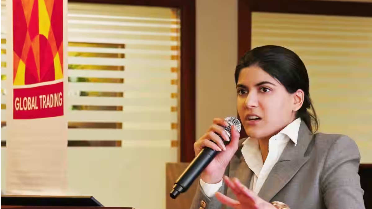 PE Firms Advent International, Multiples To Invest Rs 1,930 Crore In ...