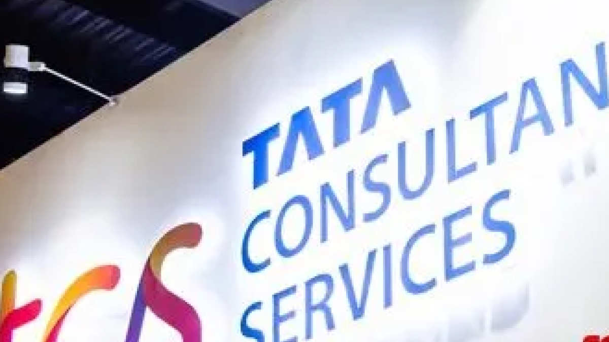 TCS Sees Net Headcount Drop For First Time In 2 Decades | Glamsham