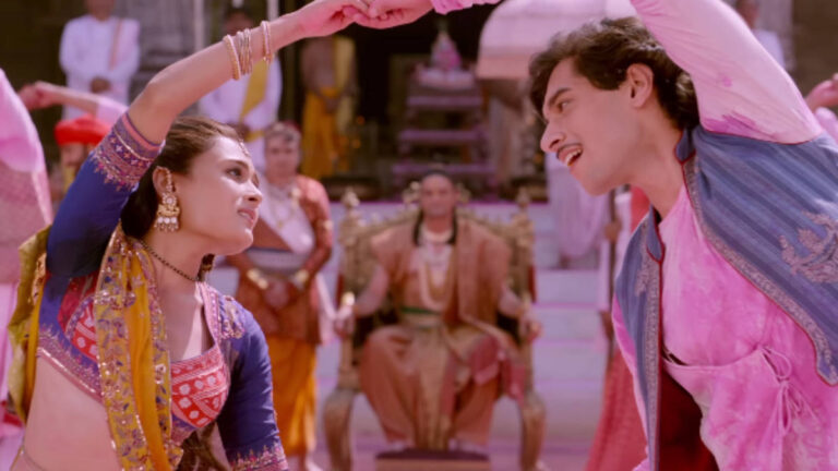 Maharaj - Holi Ke Rang Ma Song Lyrics Starring Junaid Khan And Shalini ...