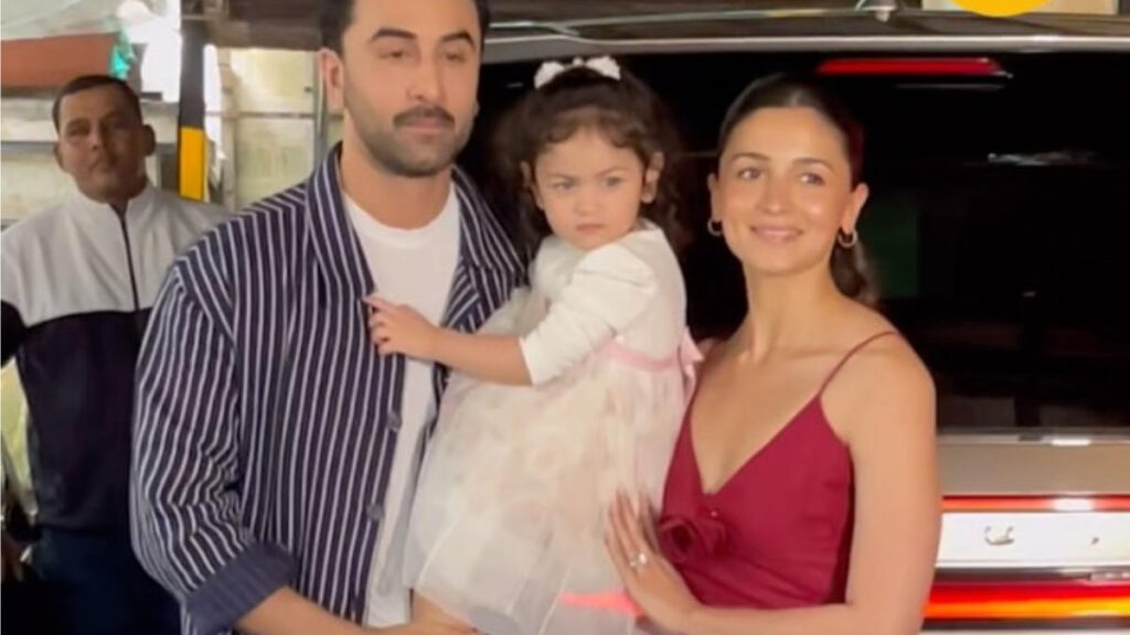 You Won't Believe How Much Raha Kapoor Looks Like Alia Bhatt In This Adorable Christmas Video ...