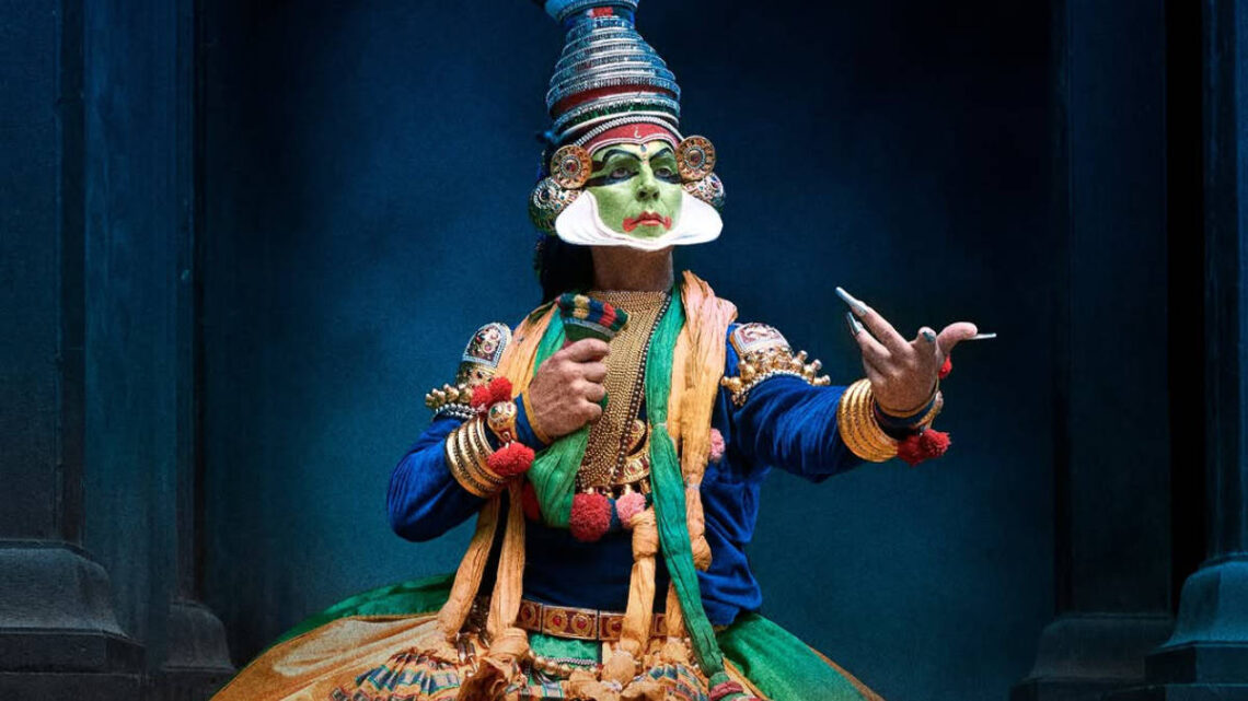 Akshay Kumar Teaser Fans With His Stunning Kathakali Dancer Look In New ...