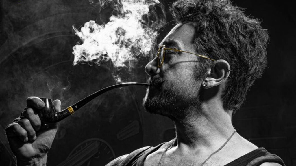 Aamir Khan Unleashes Fiery Persona! First Look As 'Dahaa' In ...