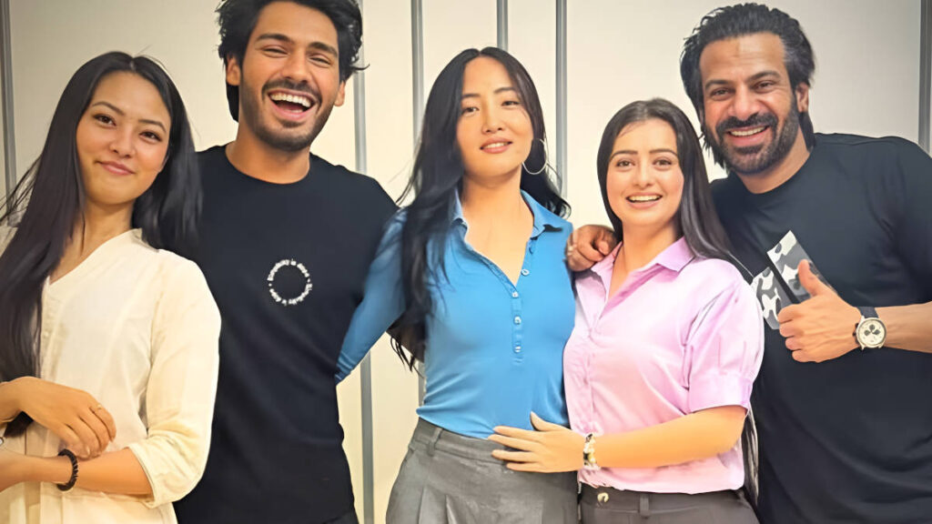 The Reunion Is Lit! Bigg Boss 18 Brings Together Digvijay Rathee, Karan ...