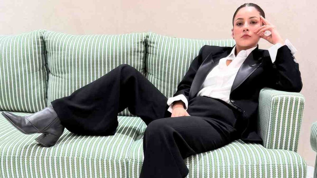 From Bigg Boss To Big Time Elegance: Shehnaaz Gill's Couch Photoshoot Is A Hit | Glamsham.com ...