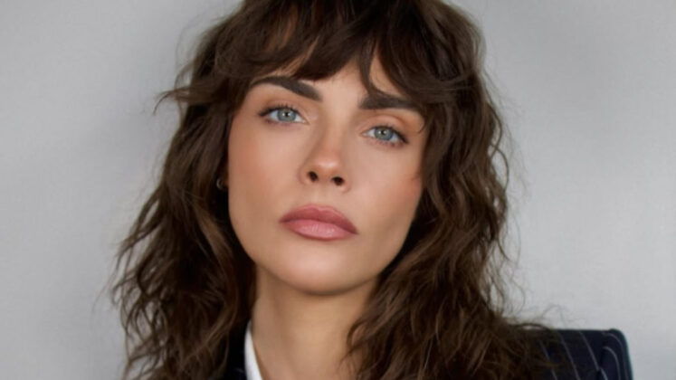 Cara Delevingne Says Viral Burning Man Photos Exposed A Struggle She ...